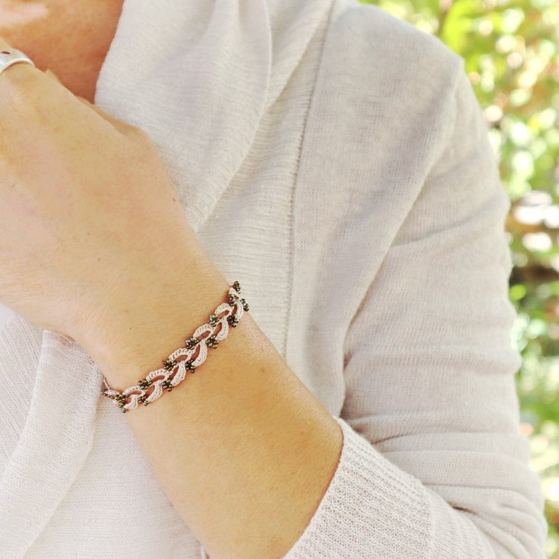 レースとビーズのブレスレット【リヴィエール】ウォルナッツ・ブラウン AYTURK｜手鍊/手環人氣榜 - Pinkoi