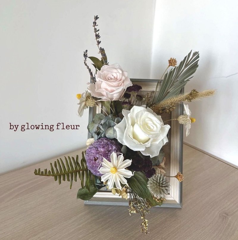 螢花室 l 永生玫瑰花相框 立體花框 開幕 祝賀花禮 螢· 花室 glowing fleur｜乾燥花/永生花人氣榜 - Pinkoi