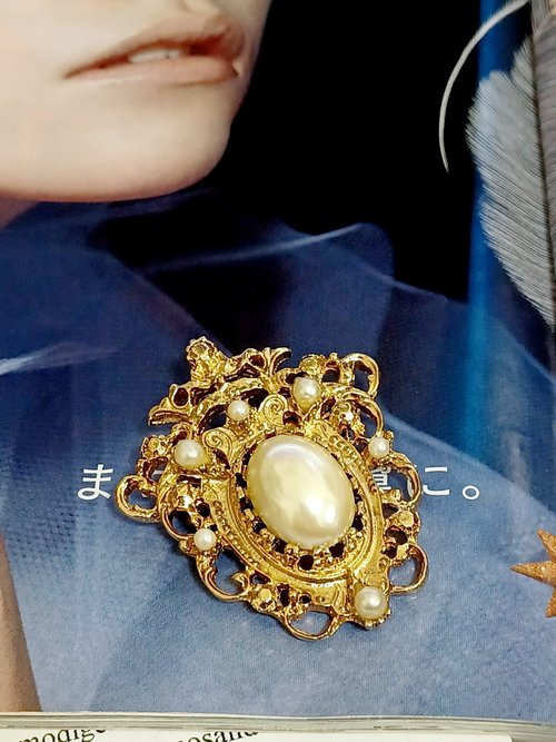 M jent jewelry store