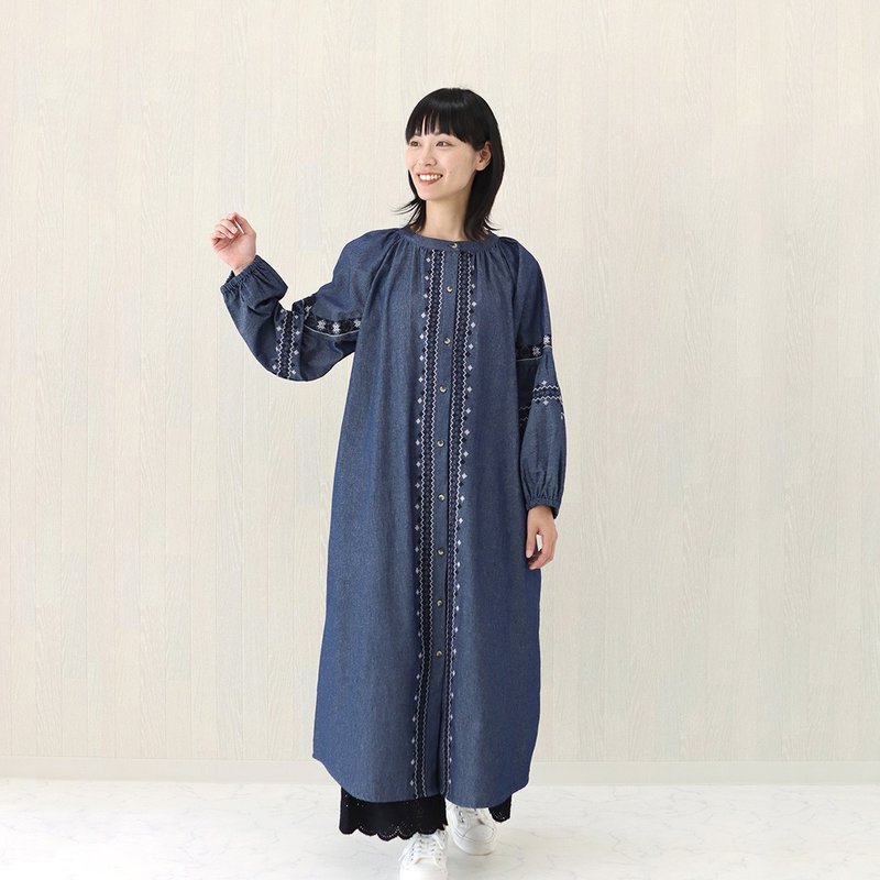 【熱門預購】挺廓清新刺繡花邊牛仔襯衫洋裝 11724-360-29 Saibaba Ethnique｜洋裝/連身裙人氣榜 - Pinkoi