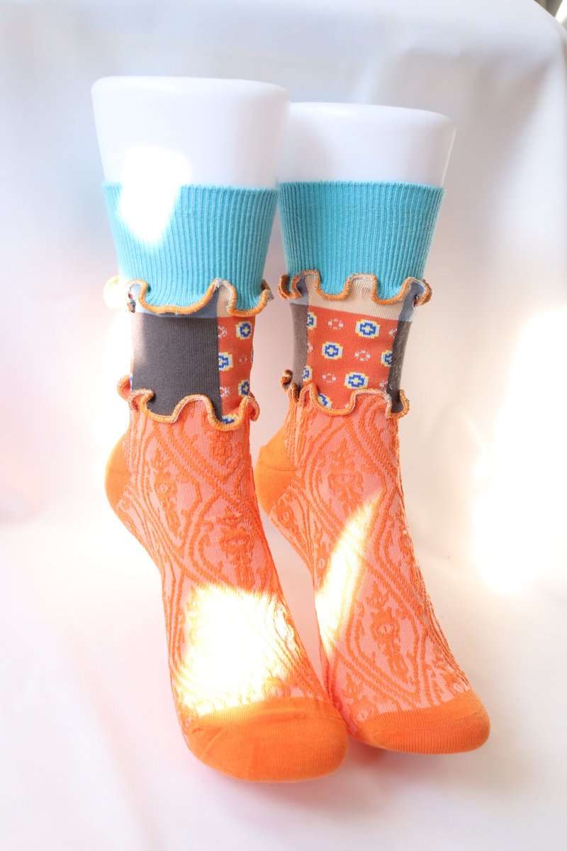 オレンジ×ブルー カラフルメロウソックス 派手靴下 個性的 22.5〜25 女性靴下 socks rework｜襪子人氣榜 - Pinkoi
