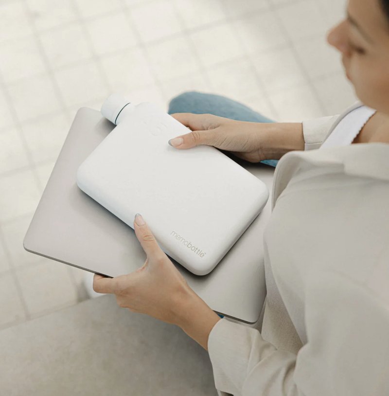 memobottle A5 1080ml 不鏽鋼筆記本薄型水壺 (白色) memobottle TW｜水壺/水瓶人氣榜 - Pinkoi