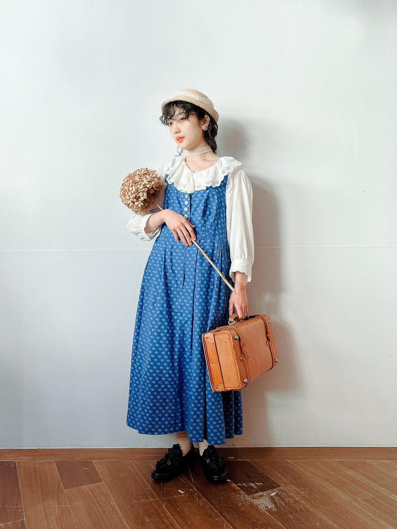 裊裊百貨公司-Vintage 天空藍碎花奧地利背心洋裝 裊裊百貨公司 - Pinkoi 限時優惠活動