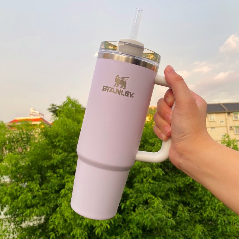 STANLEY 冒險系列 吸管隨手杯2.0 0.88L / 柔和紫 STANLEY 台灣總代理｜保溫瓶/保溫杯人氣榜 - Pinkoi