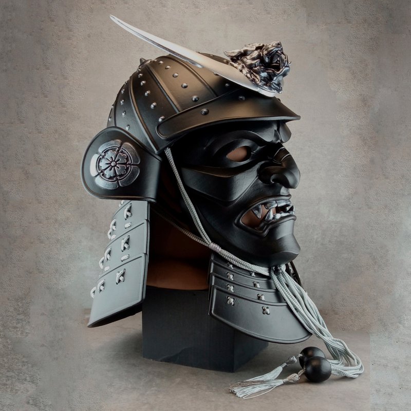 Samurai Kabuto Helmet with a mask-Crescent Moon & Lion Design - Wearable Art - Shop 3DMaskStudio ...