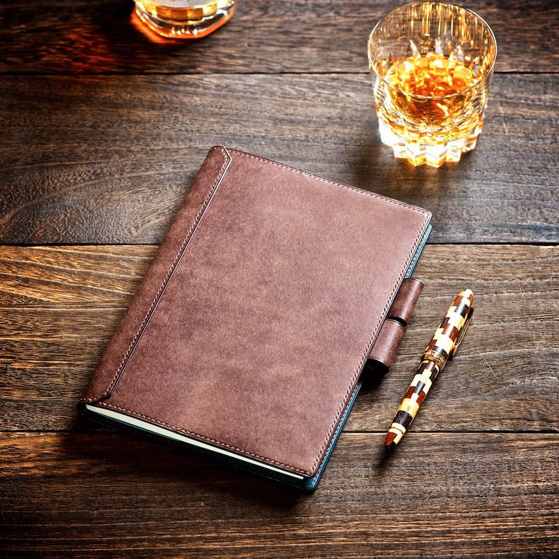 A5ノートカバー ペンホルダー付き カラーオーダー yoshii_leather｜筆記本/手帳人氣榜 - Pinkoi