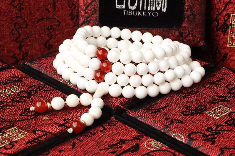 原礦無玉化硨磲 8mm 108顆 客製化設計 手鍊 手環 飾品玉石 TIBUKKYO德榕藏品｜手鍊/手環人氣榜 - Pinkoi