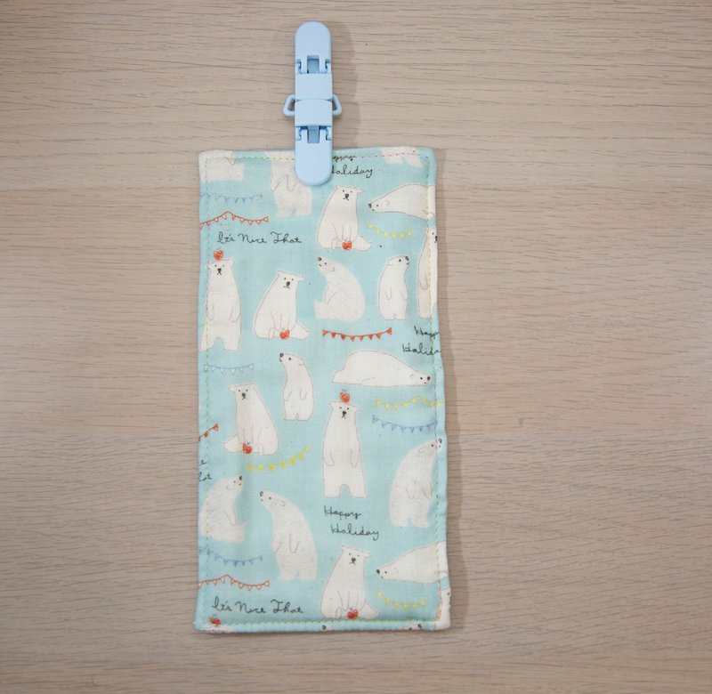 北極熊藍 手作手帕/幼兒園手帕夾/兒童手帕/口水巾 Pu.sozo布手作｜圍兜/口水巾人氣榜 - Pinkoi