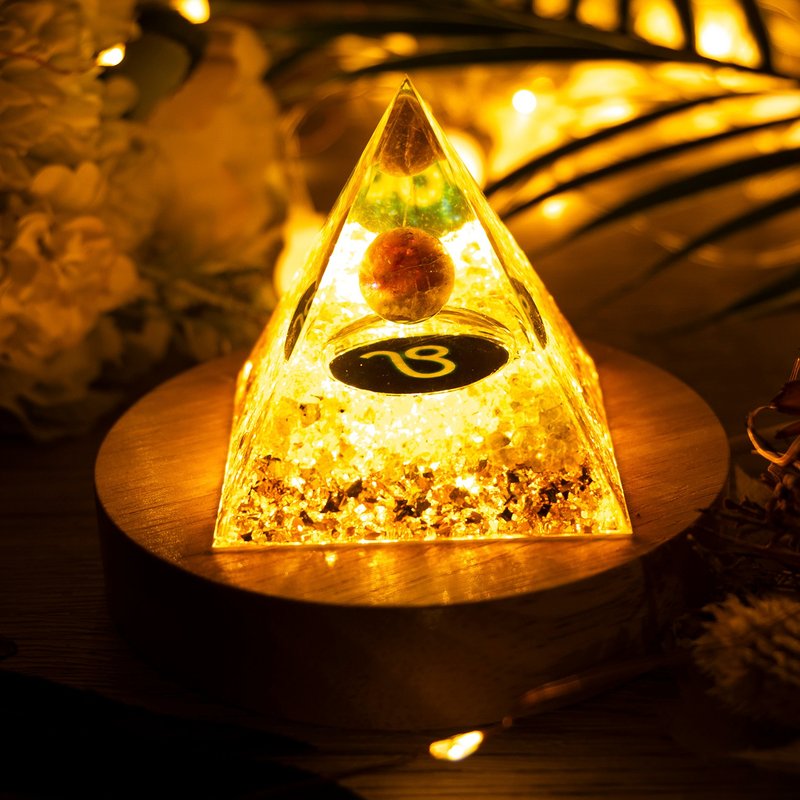 獅子座/金字塔奧根塔Orgonite奧剛/星座脈輪冥想/小夜燈/橄欖石 Meishape Universe｜其他人氣榜 - Pinkoi