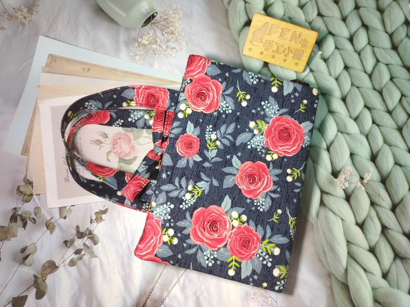 訂做款-美國布料灰藍底紅花布手提式綁帶書衣-綁帶款布書衣A5/25K - 設計館 FEN手工小鋪 書衣/書套 - Pinkoi