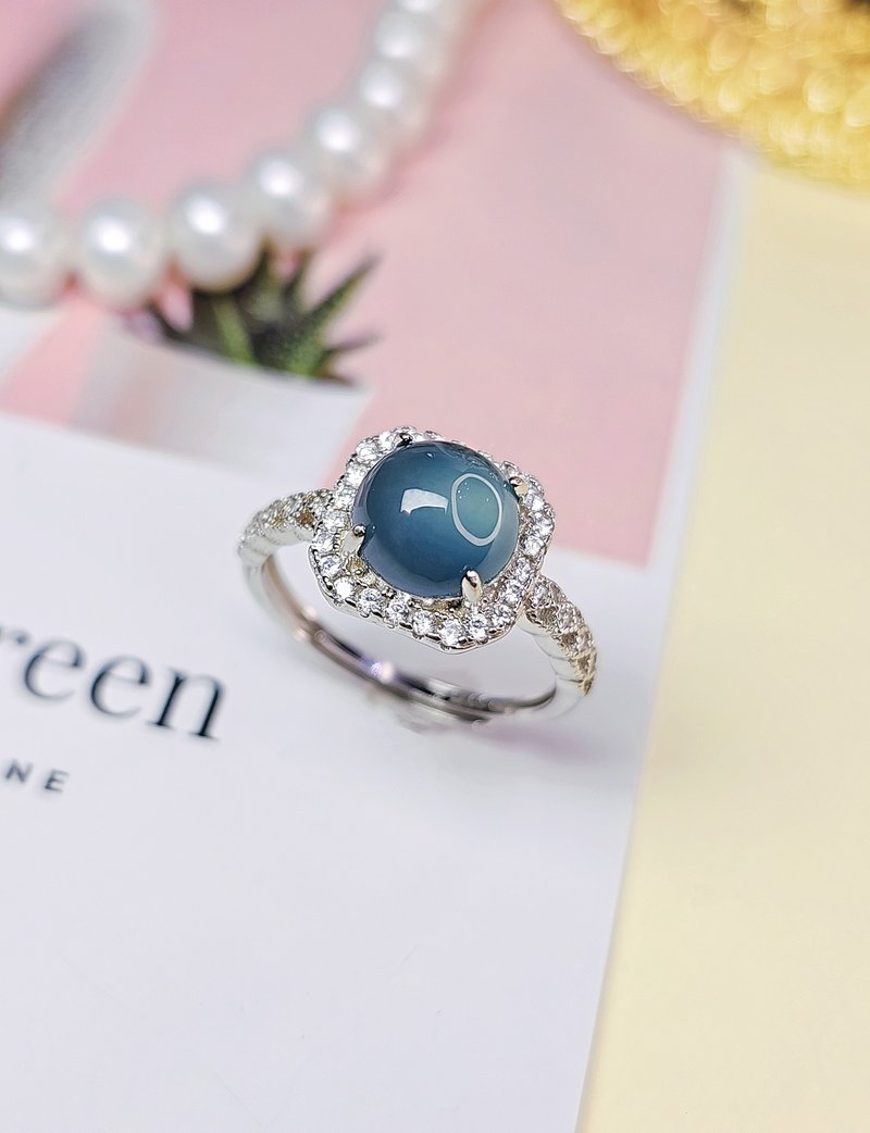 招財|貴氣|a貨翡翠冰玻深藍起膠大蛋面8mm純銀鍍18k蕾絲方糖戒指 Luien路安翡翠｜戒指人氣榜 - Pinkoi