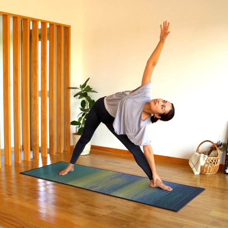 【質感生活】藺草瑜珈墊SkySea夕陽紅 海天一色極美漸層 抗菌除臭 IKEHIKO專賣店｜日本池彥頂級藺草製品｜讓生活與自然更靠近｜瑜珈墊人氣榜 - Pinkoi