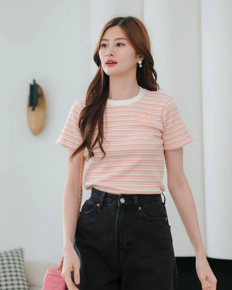 BIRUCHU JOYFUL TEE - Salmon Knitted Striped 橙白色條紋T恤 biruchu｜女 T 恤人氣榜 - Pinkoi