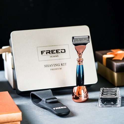 【SHAVE】2nd Anniversary Rose Gold Medallion Four-Piece Razor Gift Box ...