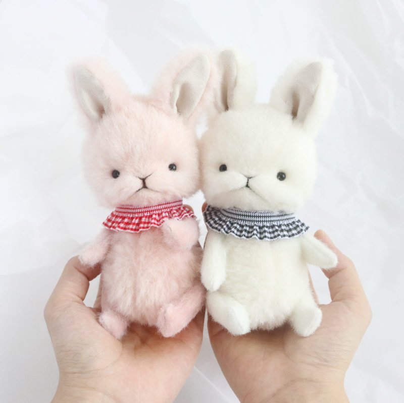 【體驗】新手OK! 手縫兔仔關節玩偶 藝術家泰迪熊工作坊 香港情侶工作坊 MadebyHinme｜編織/羊毛氈/縫紉人氣榜 - Pinkoi