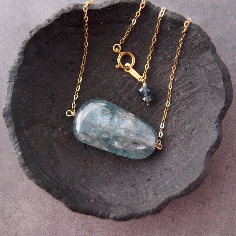 【K14gf】Big Kyanite Ncklace／スカイブルーカイヤナイトネックレス（Tumble） Yatto.co｜項鍊人氣榜 - Pinkoi