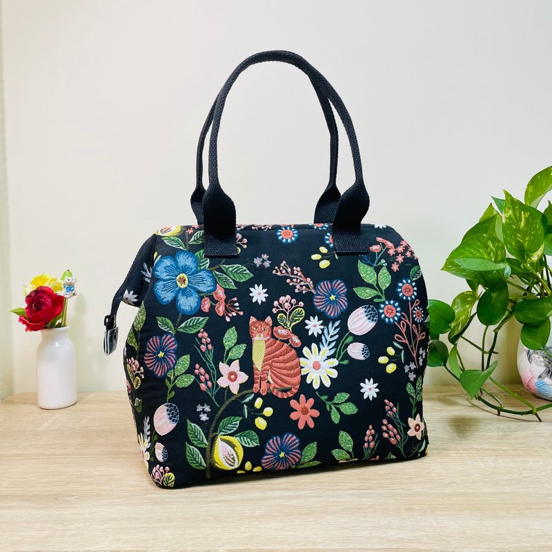 Insulated lunch bag 25x15cm/doctor’s gold handbag/Hua Cong Cat - Shop wanjuparadise Handbags ...