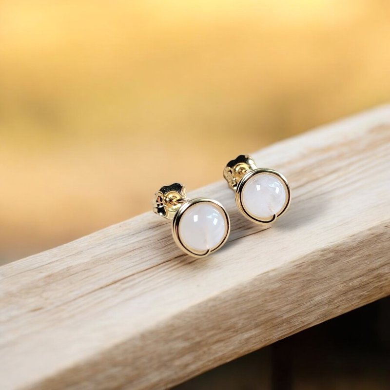 【6月誕生石】月光石耳釘耳環 / 14KGF / 925純銀 / 天然石 A-MORE collection｜耳環/耳夾/耳骨夾人氣榜 - Pinkoi