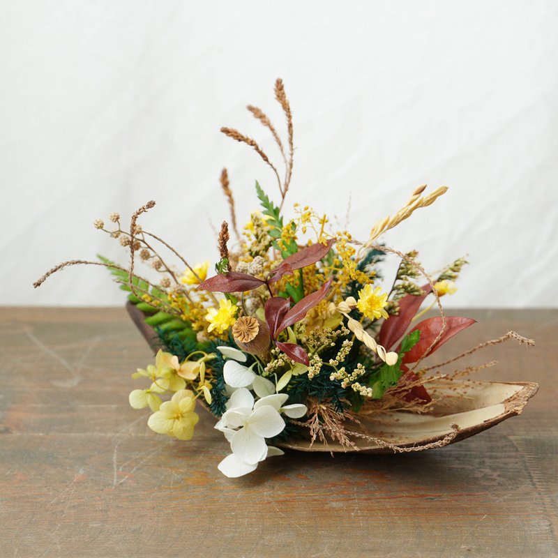 【天然木莢系列】秋楓半月圓 桌上擺飾 SUN 風格花物｜乾燥花/永生花人氣榜 - Pinkoi