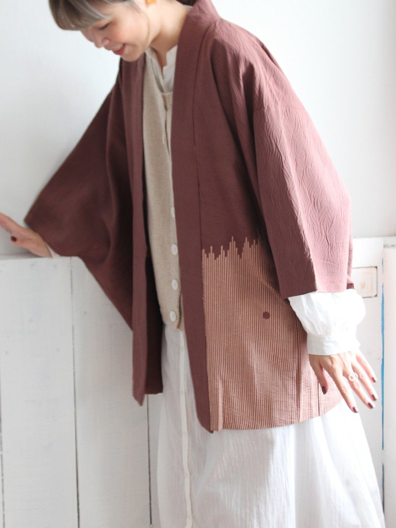 秋日本製和風幾何條紋印花磚橘紅可可古著羽織和服外套-瑕疵特 REreburn｜女大衣/外套人氣榜 - Pinkoi