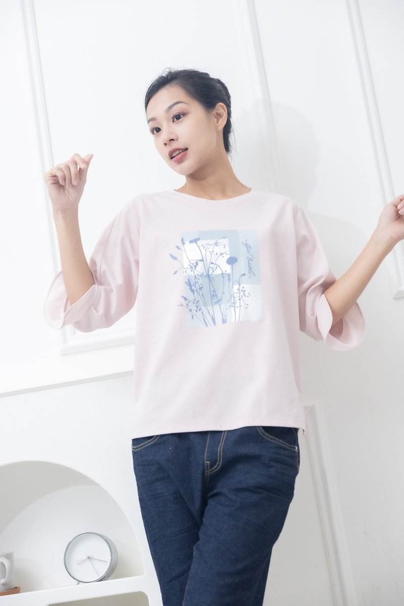 胸前枝葉方塊圖袖口特殊開衩上衣 粉色 Meya 編縫編織｜女 T 恤人氣榜 - Pinkoi