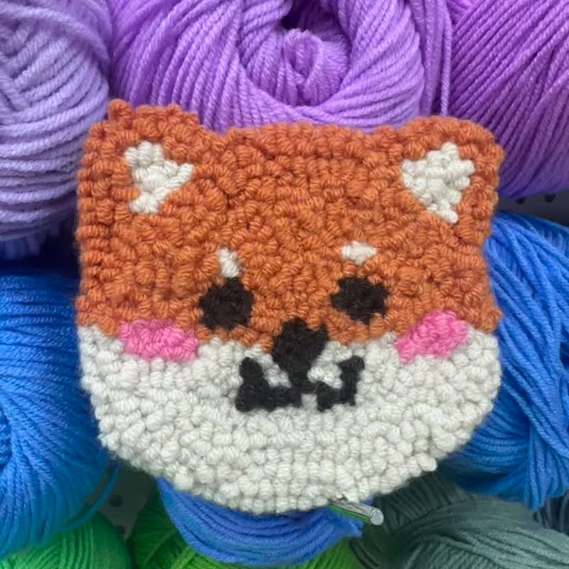 【現貨成品】俄羅斯刺繡 l Punch Needle l 柴犬 Naaa. Studio 客製化刺繡禮物∥手工藝工作室｜吊飾人氣榜 - Pinkoi